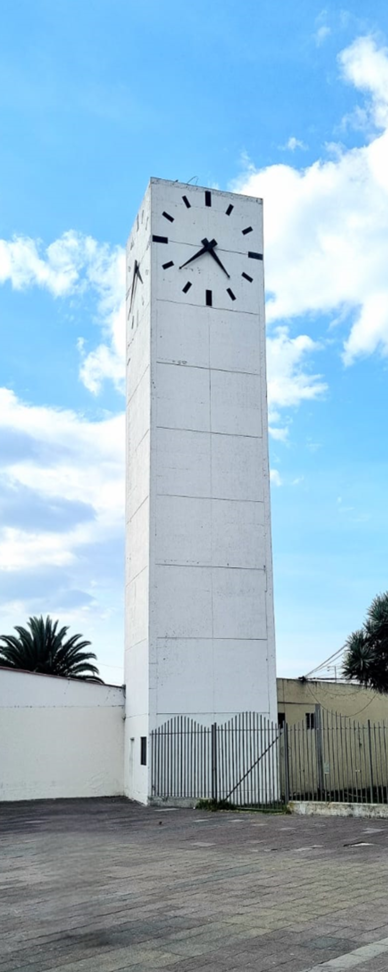 El Reloj del Terminal Terrestre Ibarra | TTIBARRA